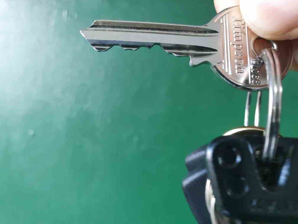 Locksmith Patchway 0117 214 1524 any lock solutions